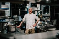 Interview | Nachgefragt bei... Nicholas Hahn | Der Varta-Führer